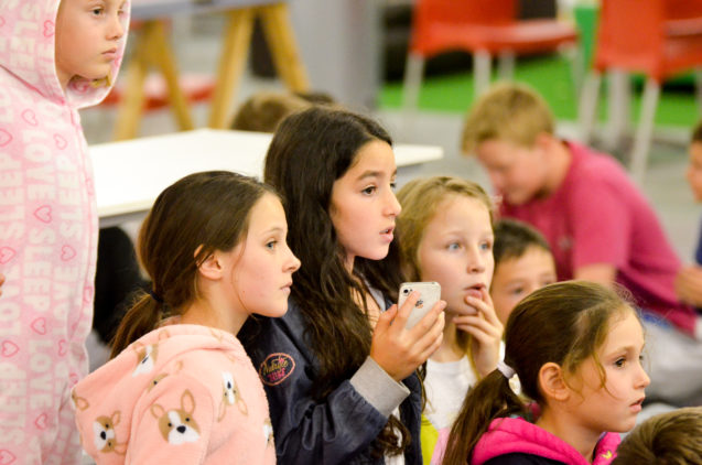 How to use animated GIFs in Kahoot!