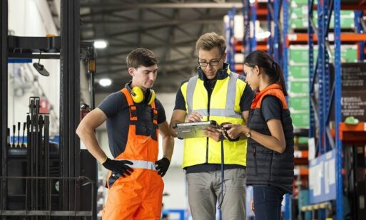 Top retention strategies for warehousing and logistics workers